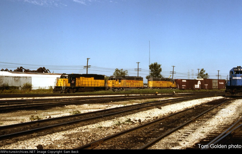 CNW 5078, UP 3571, and 3770